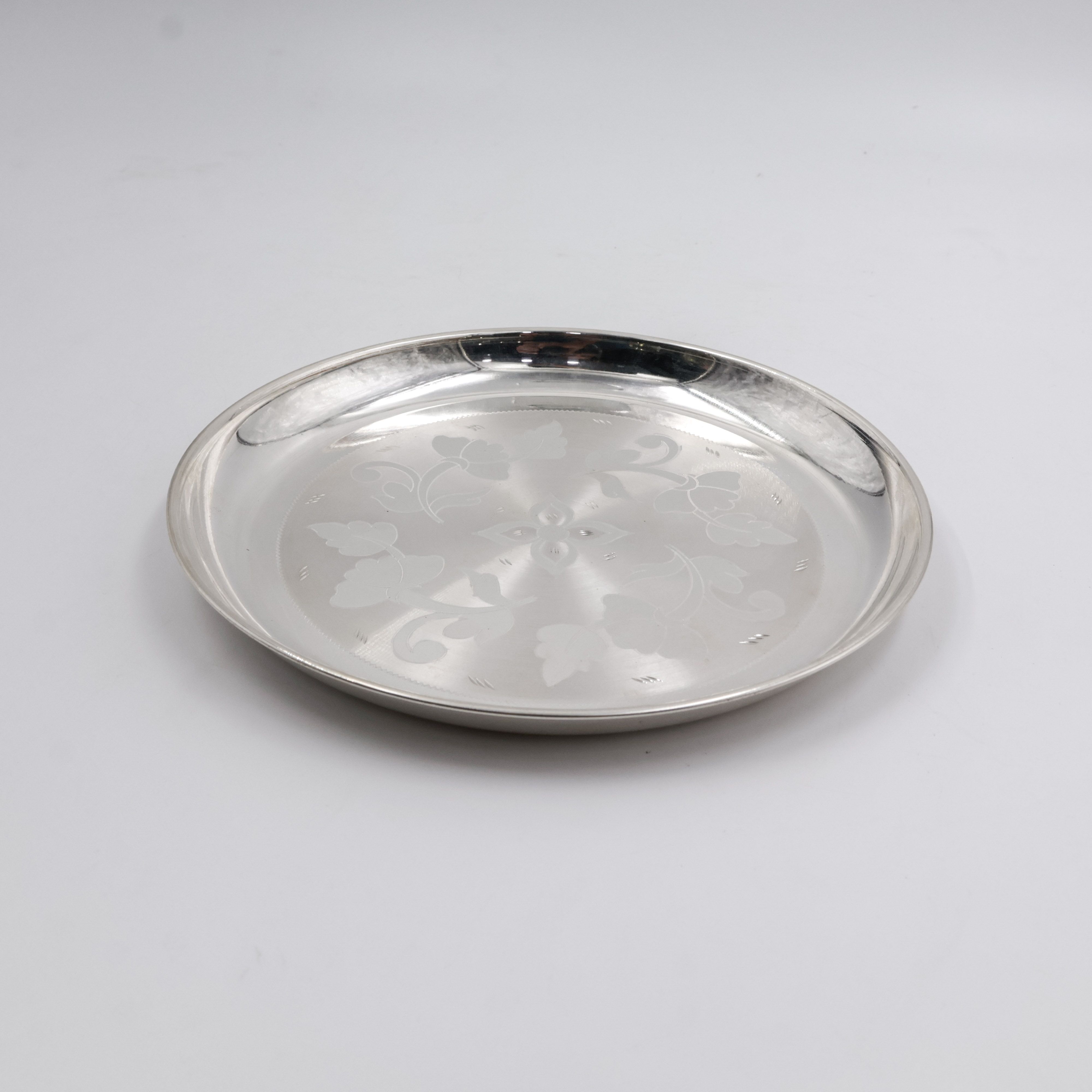 Buy Round Pure Silver Plate in Secunderabad, Hyderabad