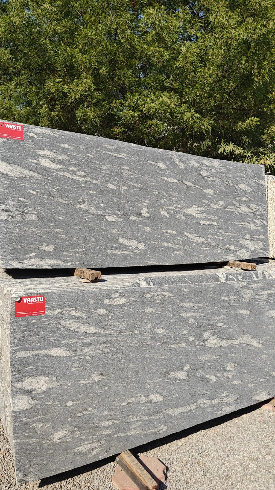 Top Graphite Black Leather Finish in Pashambanda, Hyderabad